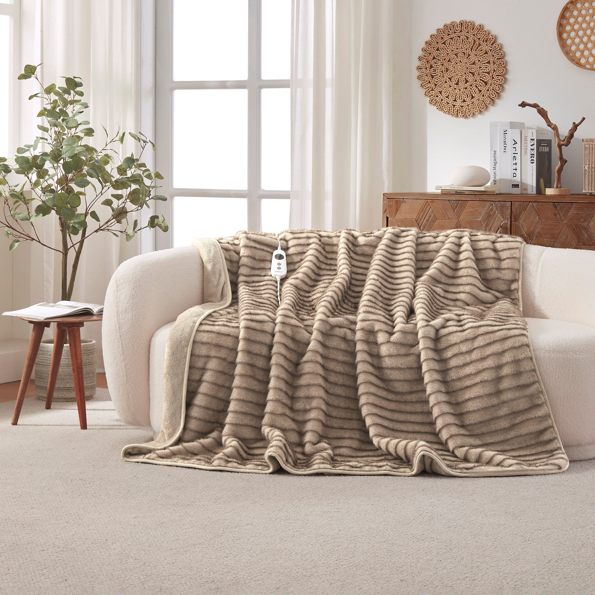 Nara Faux Fur Heated Blanket | Natural Mink Look Throw| Dreamaker